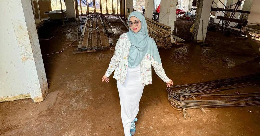 7 Potret Progres Rumah Baru Ria Ricis di Cilandak | Popmama.com